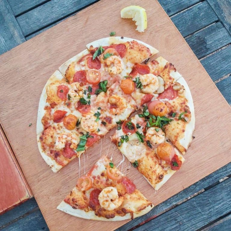 Where To Eat In Exmouth? Here Are 23 Great Options For All