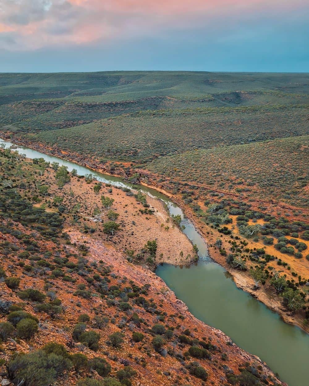 Explorer's Guide To The Z Bend (Kalbarri, WA) And Its Trails
