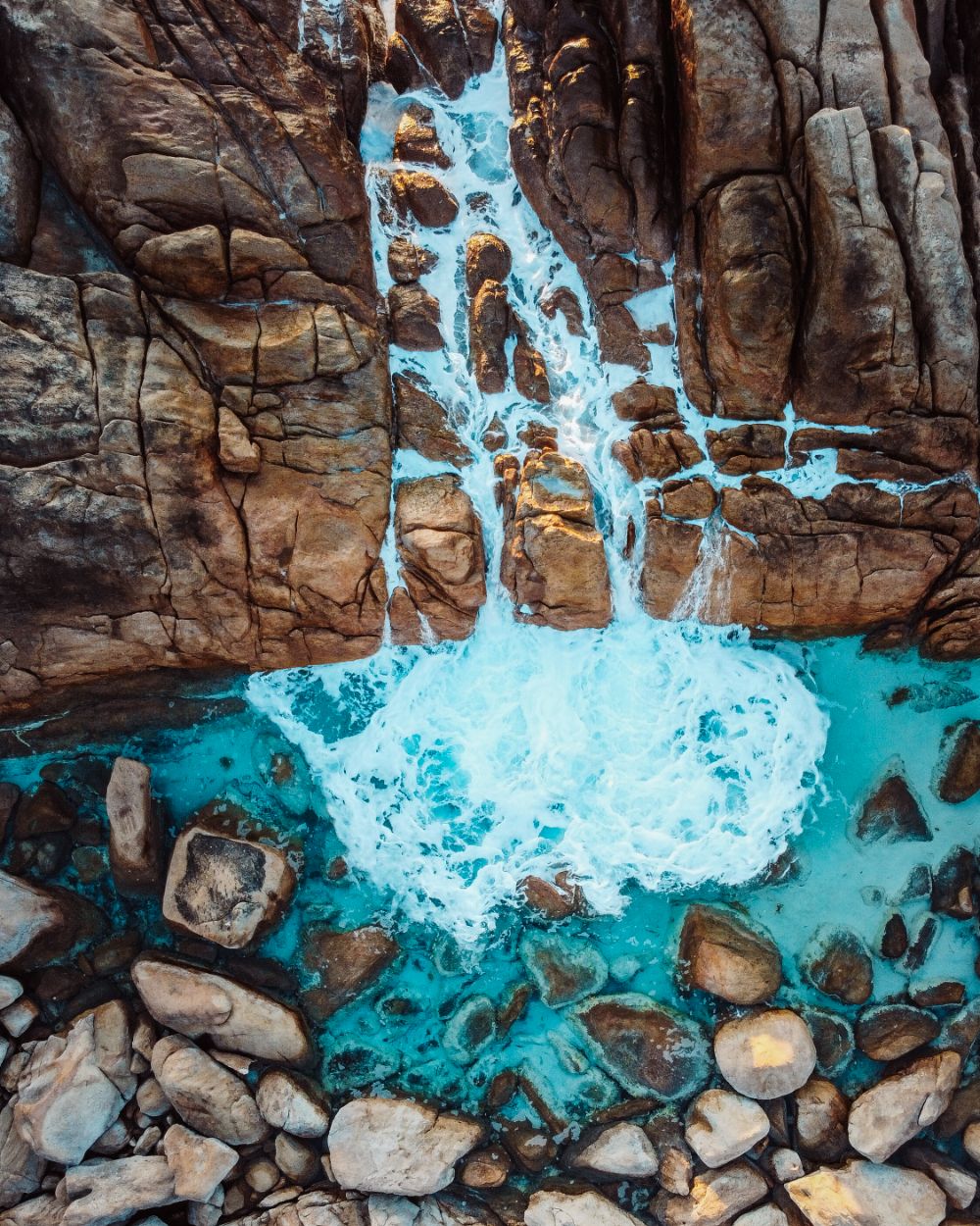 Injidup Natural Spa: Ultimate Guide + Tips To Beat The Crowd