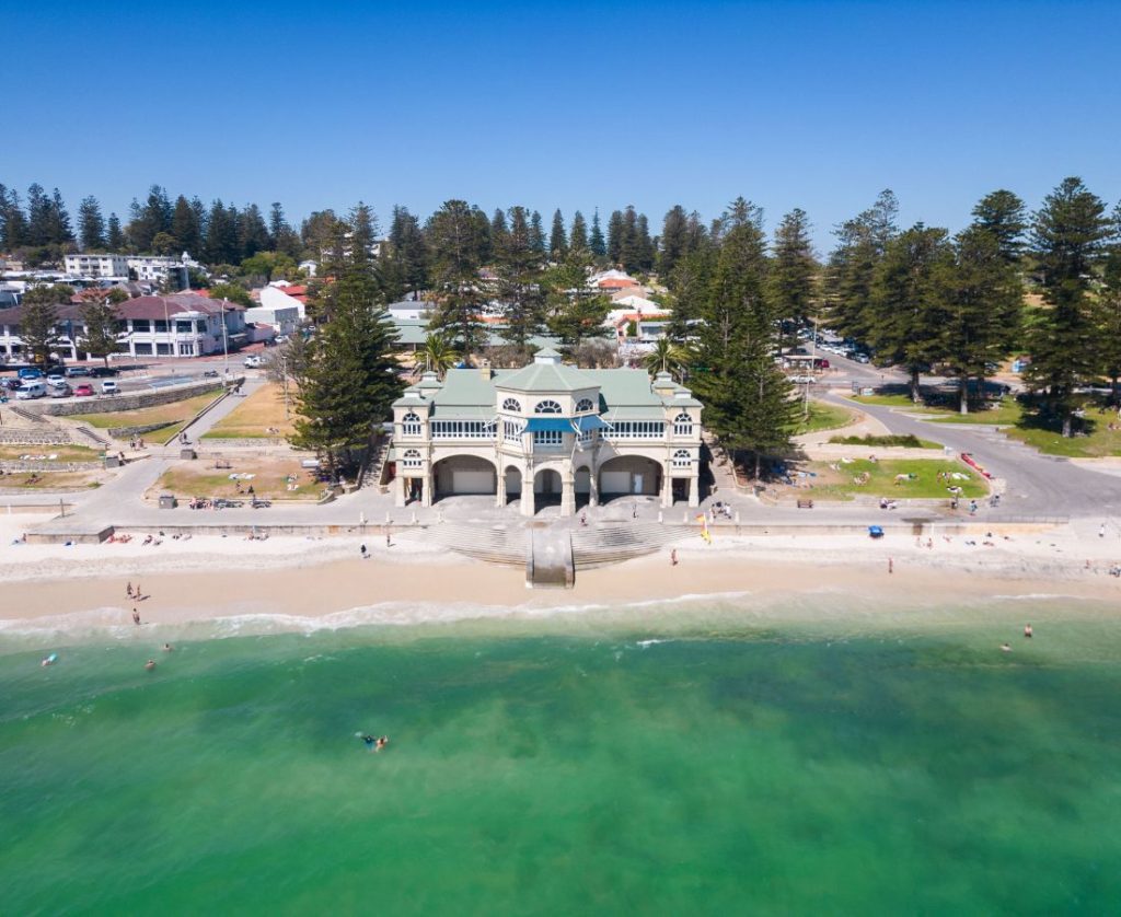 Turtle Beach Exmouth: Here's Where Turtles Nest And Hatch!