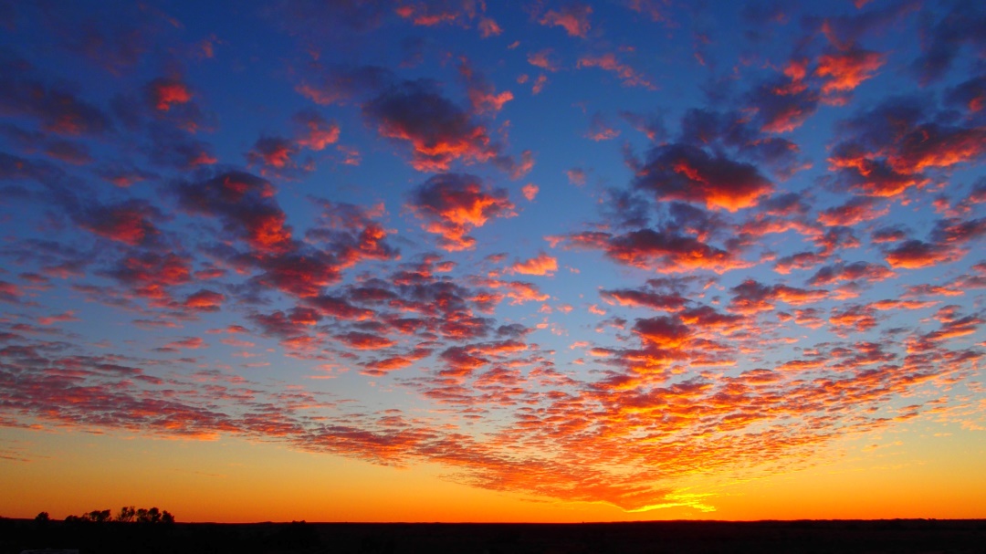 20 Best Sunsets In Australia + Stories That Go With Them!