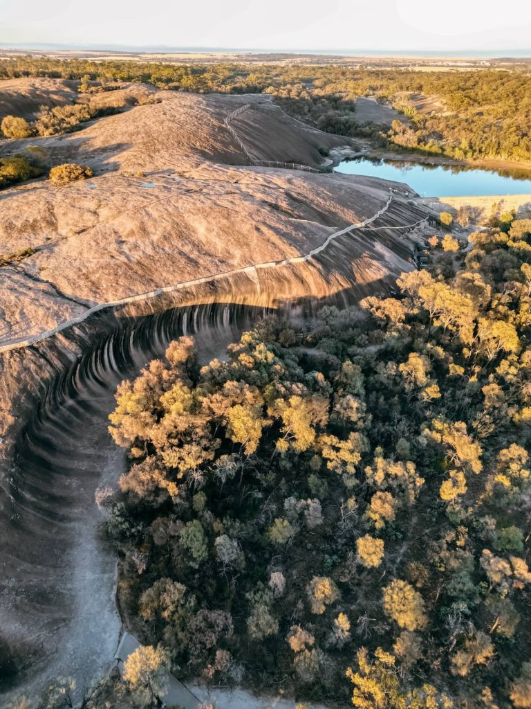 Perth to Wave Rock (Hyden) - Weekend Road Trip + FREE MAP